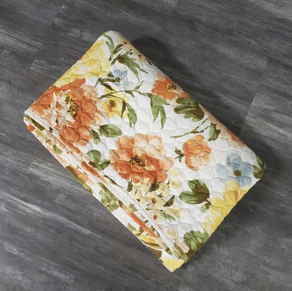 Mainstays | Bedding | Multicolored Floral Mainstays Vintage Reversible ...